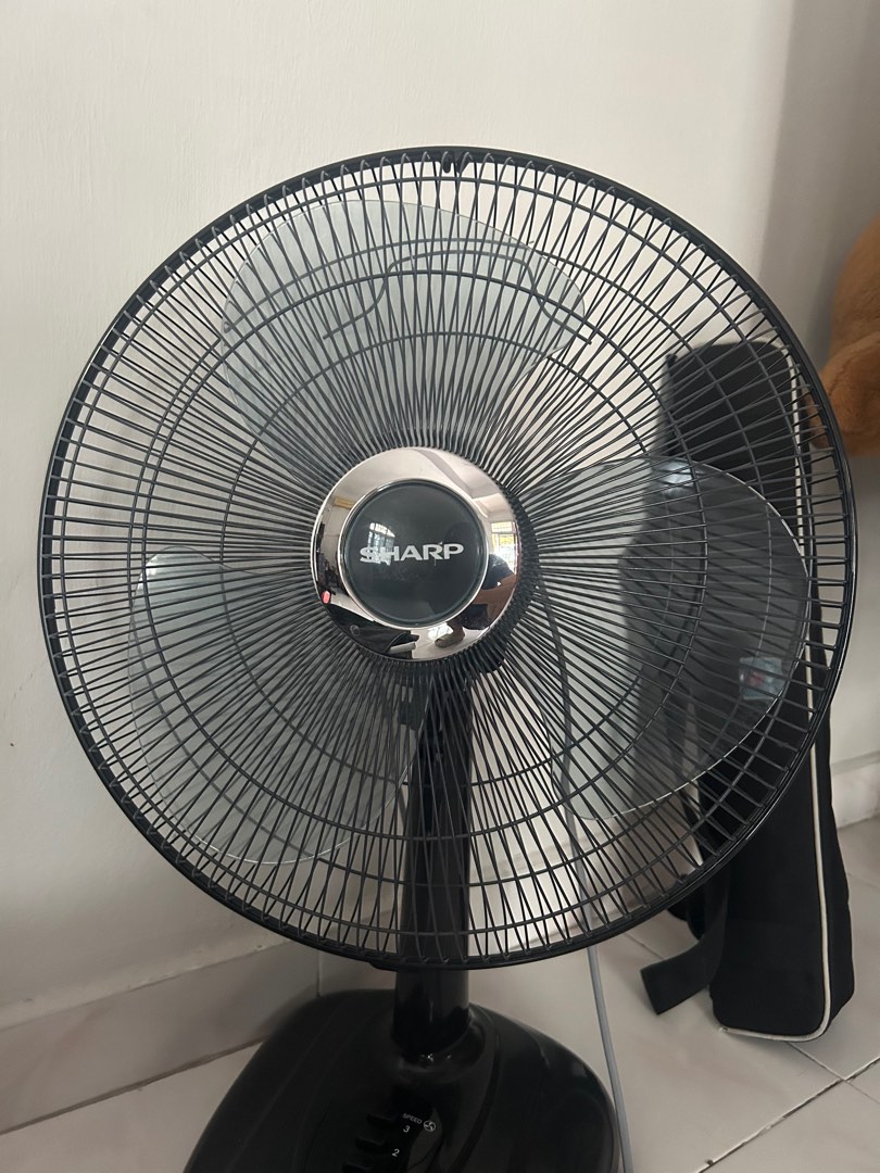 Sharp fan, Furniture & Home Living, Lighting & Fans, Fans on Carousell