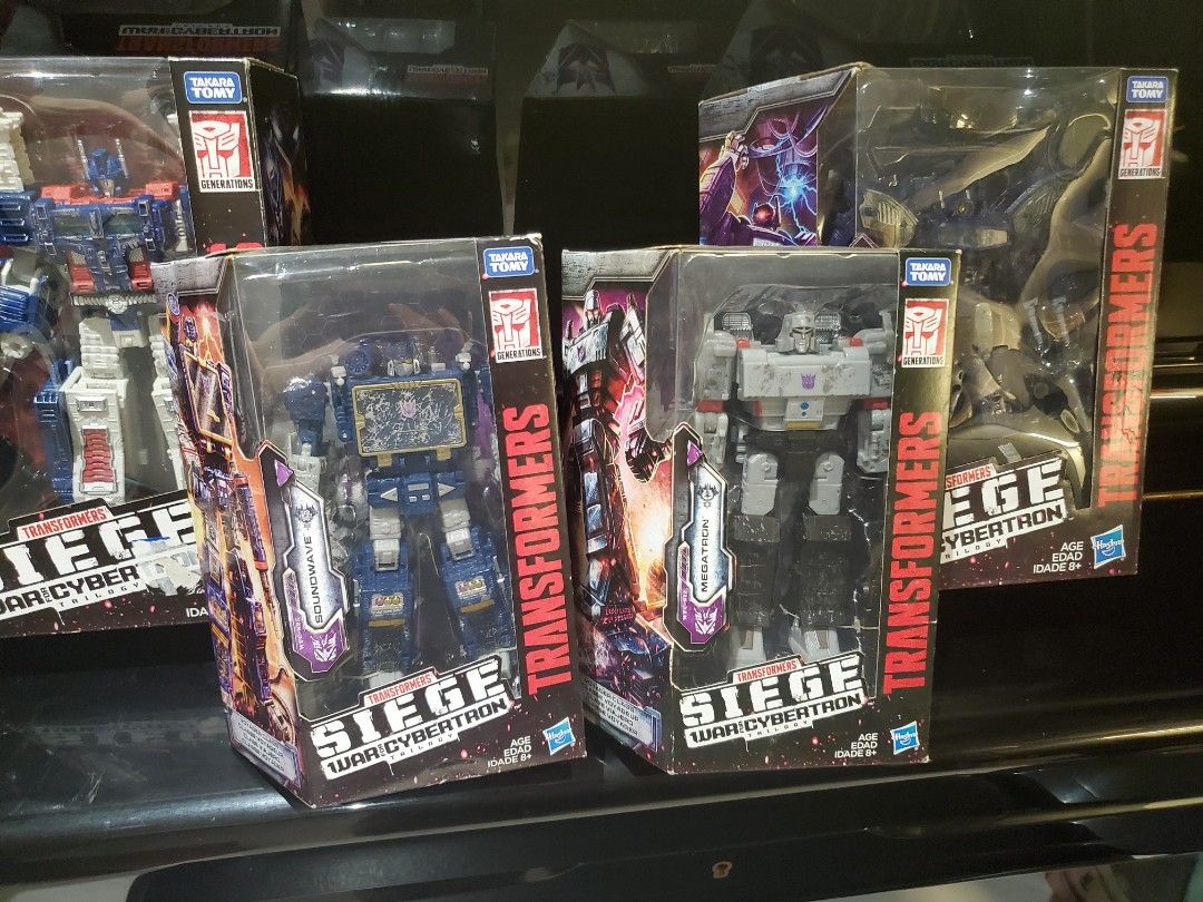 Transformers siege Shockwave Soundwave ultra magnus megatron prime ...