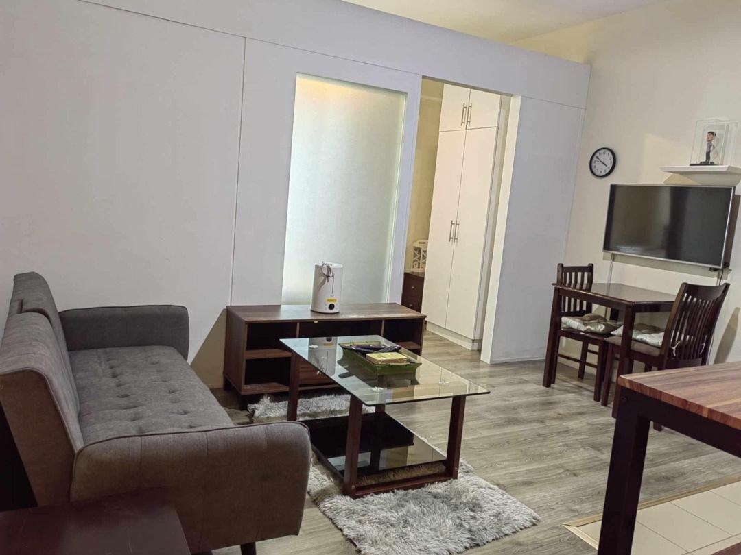 ASAP NEWLY RENOVATED 1BR NEAR RCBC TOWER AYALA MAKATI, Property ...