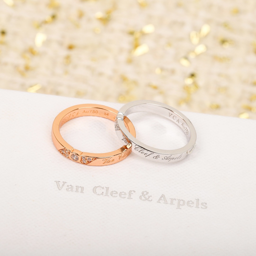 Van Cleef&Arpels Couple Ring, Luxury, Accessories on Carousell