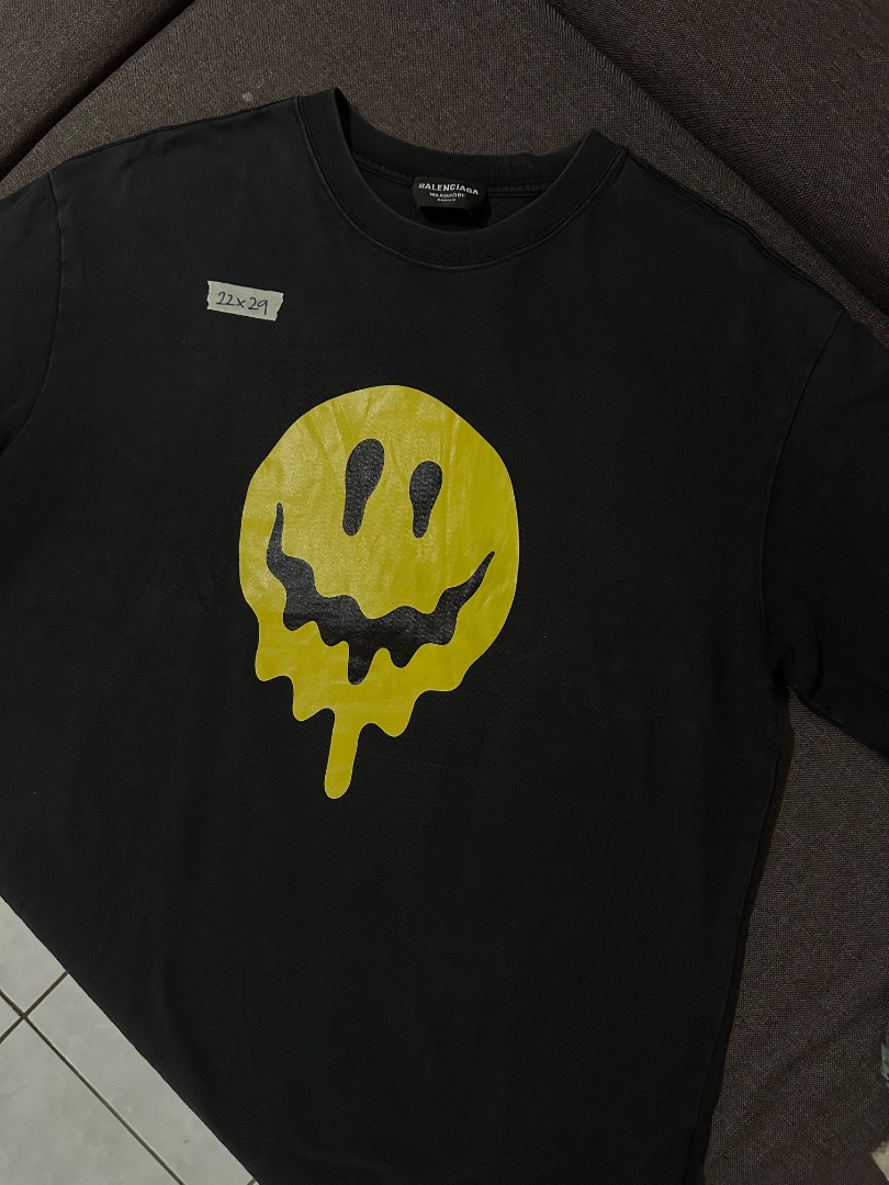 Balenciaga Face drip, Men's Fashion, Activewear on Carousell