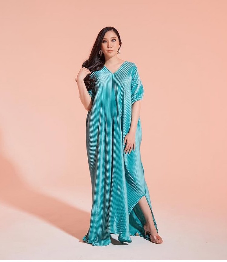 Deez pleated kaftan, Women's Fashion, Dresses & Sets, Dresses on Carousell
