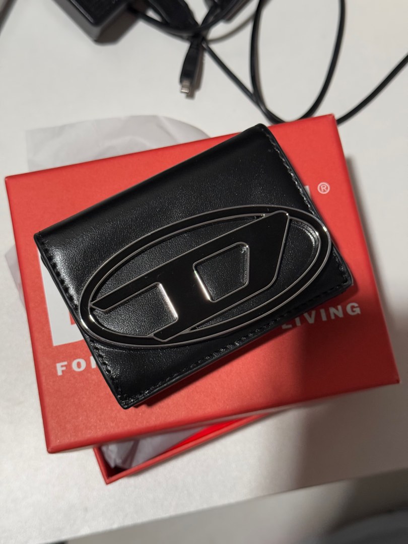 Diesel 1DR Trifold wallet, Luxury, Bags & Wallets on Carousell