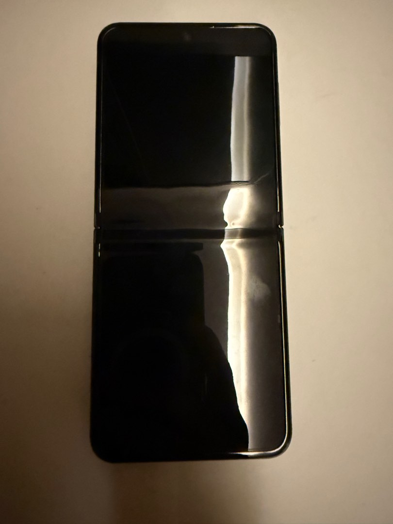 Galaxy Z Flip 5 Grey 512GB, Mobile Phones & Gadgets, Mobile Phones ...