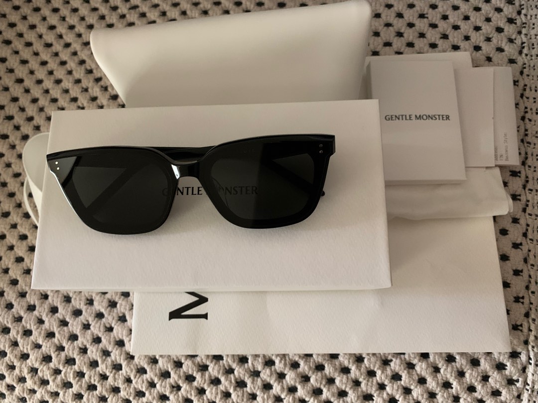 Gentle Monster Tote 01 - with Receipt BGC store , used 1x, Women's ...