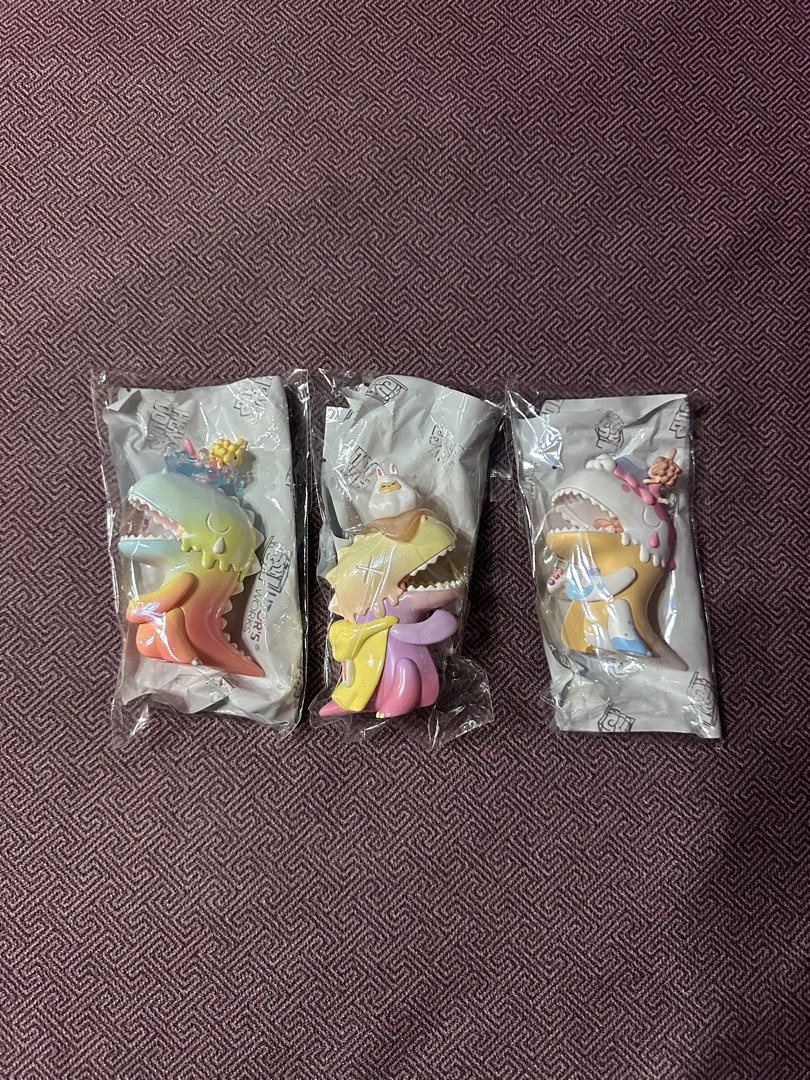 HEY DOLLS DINO RANDOM FIGURE OFFICIAL, Hobbies & Toys, Toys & Games on ...