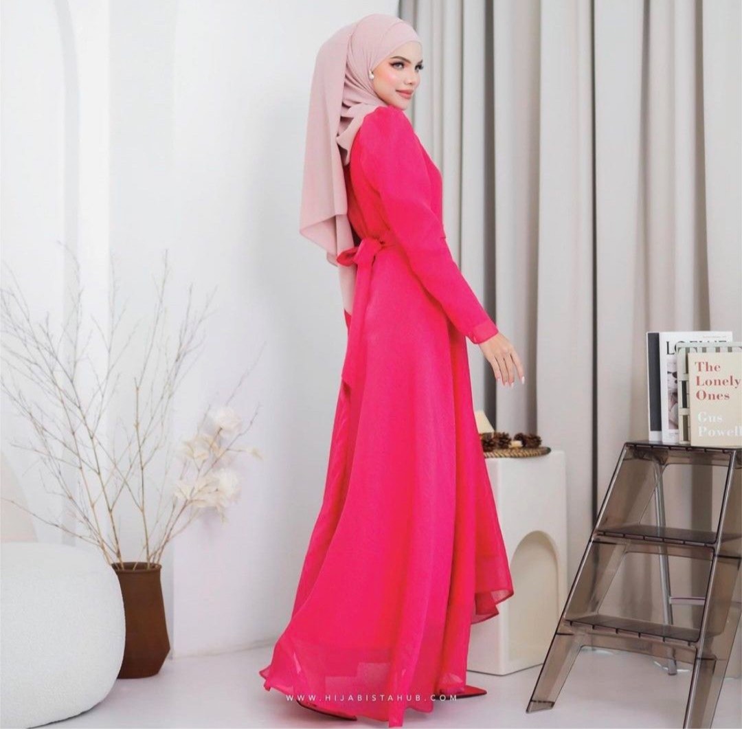 Hijabista Hub Carmen dress, Women's Fashion, Muslimah Fashion, Dresses ...
