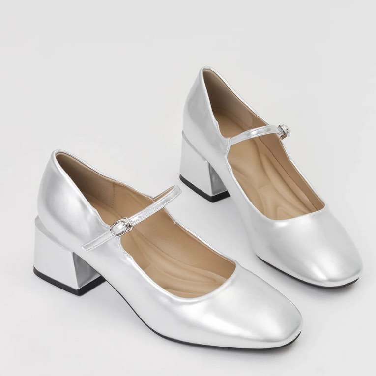 HUE Manila Silve Mary Janes, Women's Fashion, Footwear, Heels on Carousell