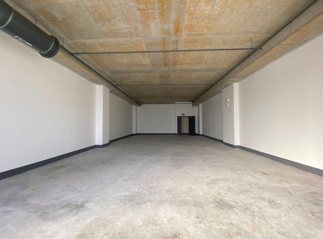 Industrial Lease for B1 Clean and Light Industrial Businesses with ...