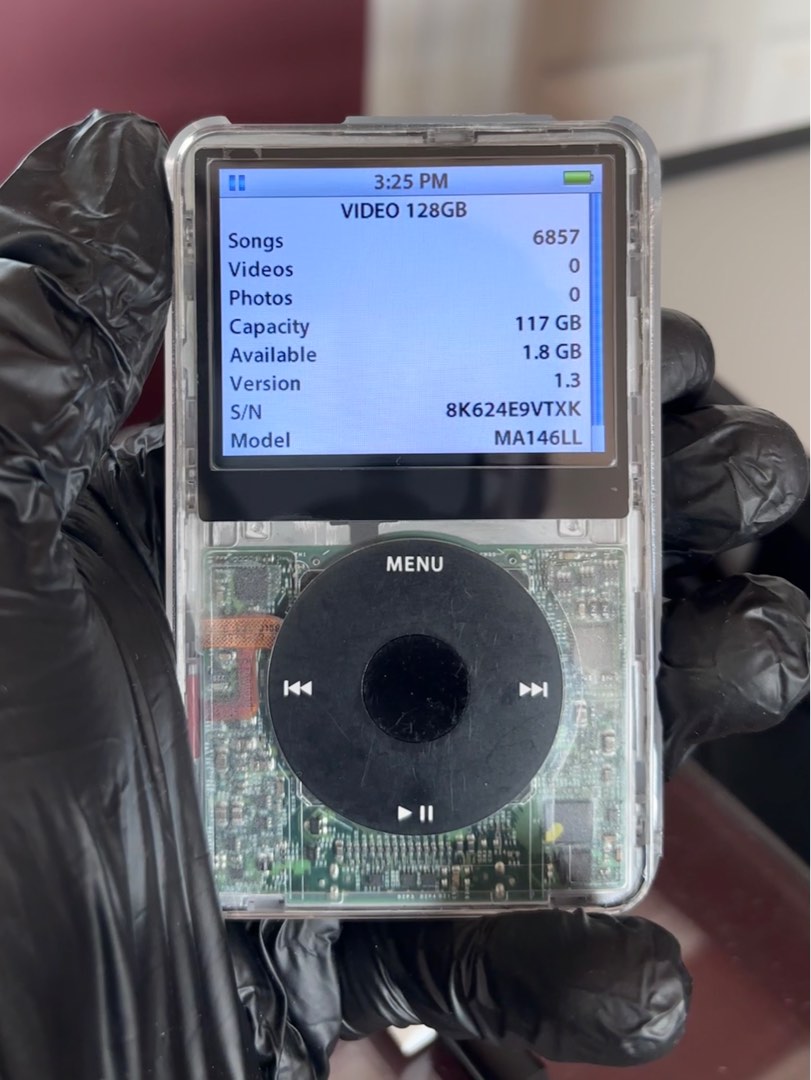 Modded Apple iPod Classic 5th Gen (128GB Flash Storage; 3,000 mah ...