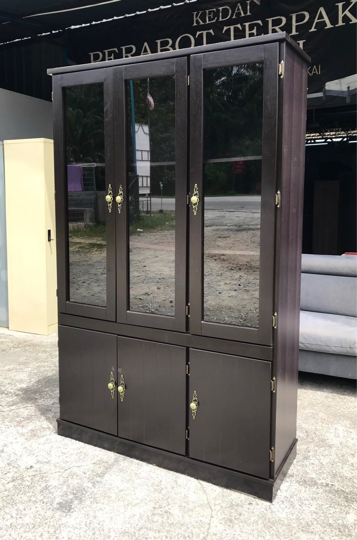 Kabinet Hiasan/Display Cabinet, Furniture & Home Living, Furniture ...