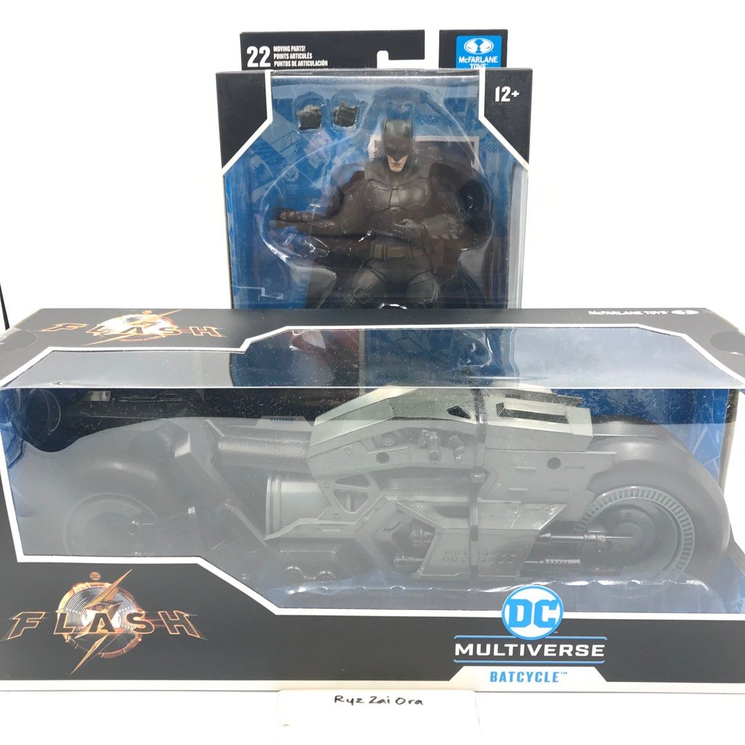 Mcfarlane Batman & Batcycle | The Flash, Hobbies & Toys, Toys & Games ...