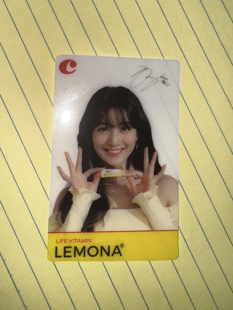 OFFICIAL lemona x twice japan clear card jihyo pc, Hobbies & Toys, Memorabilia & Collectibles, K ...