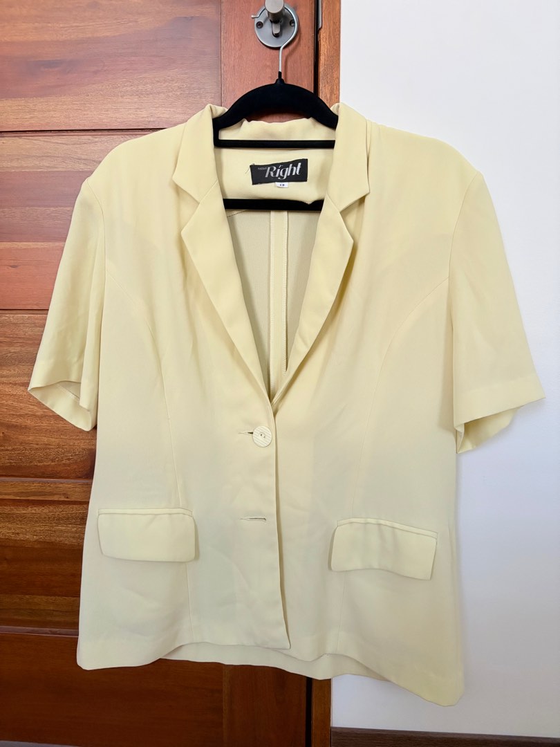 Pale Yellow Blazer, Women's Fashion, Coats, Jackets and Outerwear on Carousell