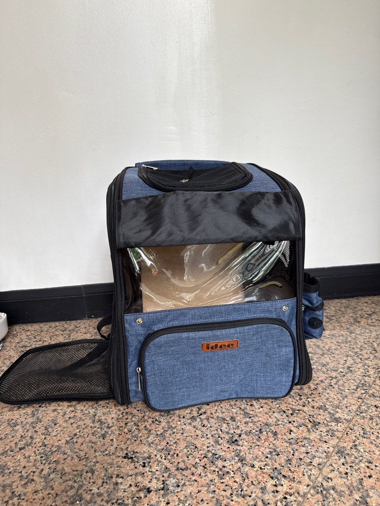 Lightly used Pet carrier backpack with extension, Pet Supplies, Homes ...