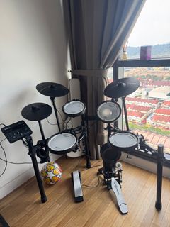 Roland electric drum set, Hobbies & Toys, Music & Media, Musical ...