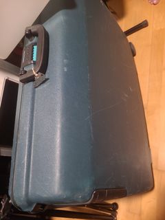 Samsonite clamshell luggage, Hobbies & Toys, Travel, Luggage on Carousell