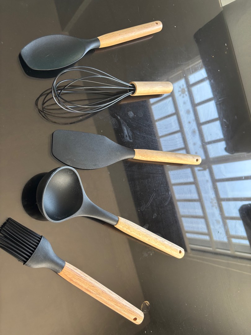 Silicone cookware kitchen utensil, Furniture & Home Living, Kitchenware ...