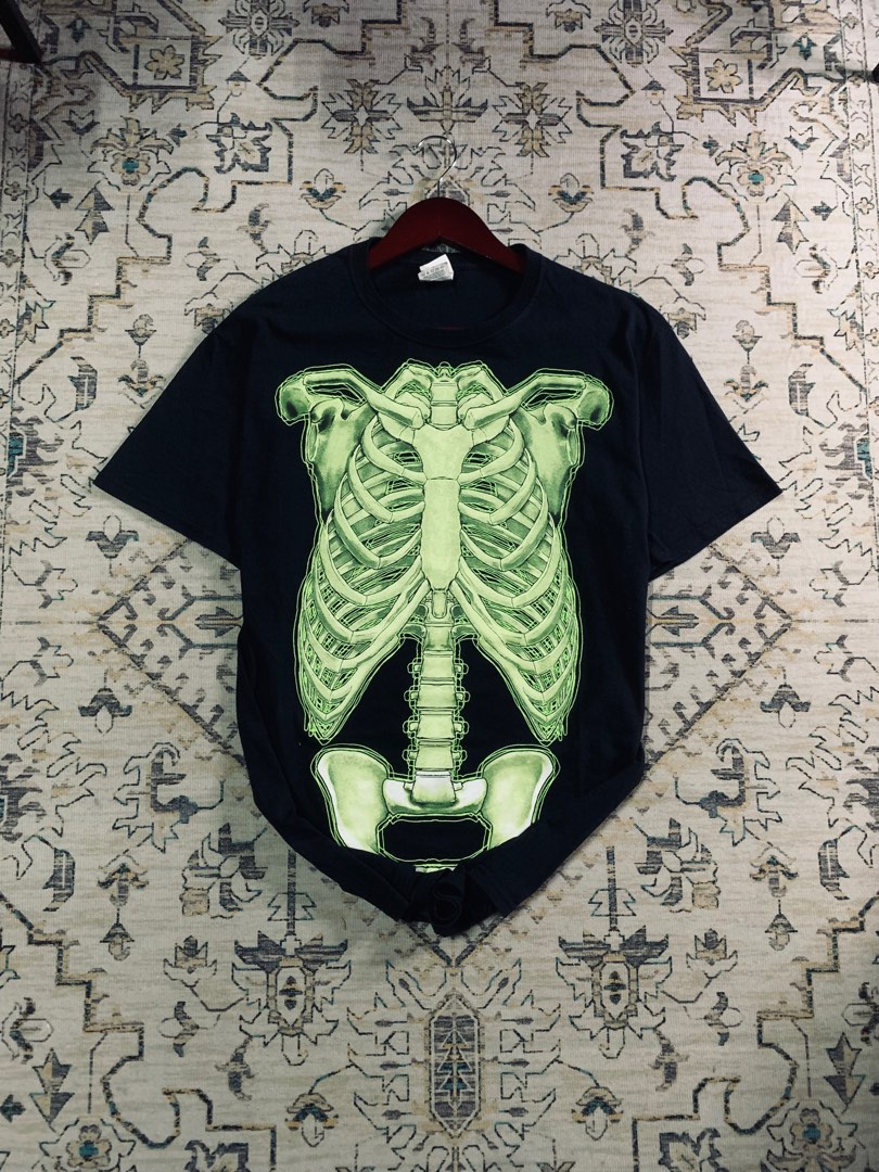 Skeleton Rib Cage 3-D Glow In Dark Y2k, Men's Fashion, Tops & Sets ...