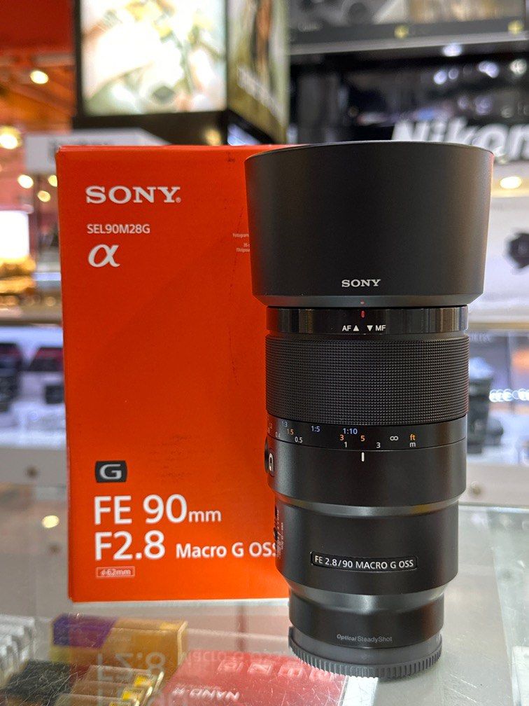 Sony 90mm F2.8 G FE OSS Macro Lens, Photography, Lens & Kits on Carousell