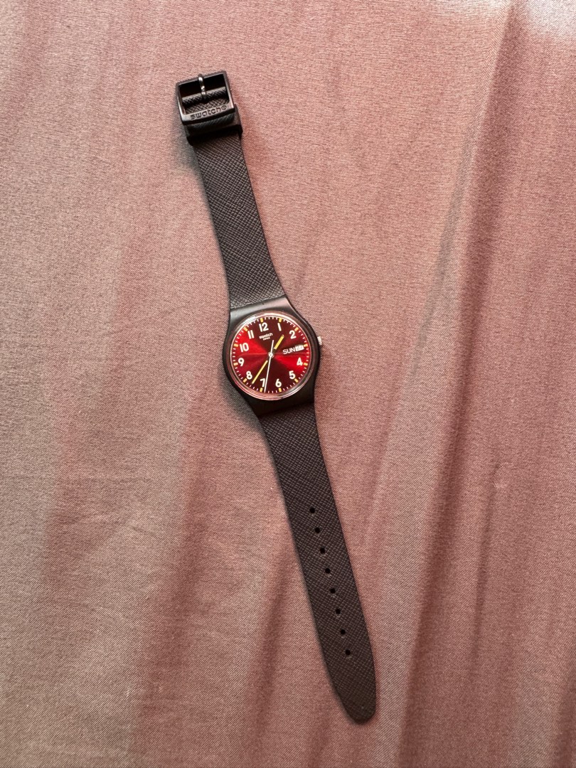Swatch SIR RED (SO28B704) watch, Men's Fashion, Watches & Accessories ...