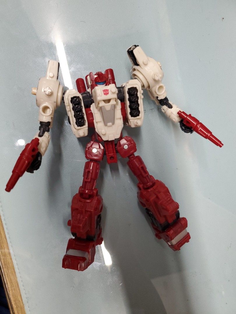 Transformers inferno red alert sixgun six gun siege power primes ...