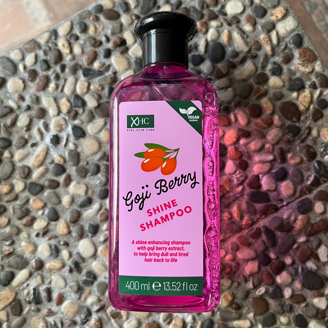 Goji Berry Shine Shampoo 400mL, Beauty & Personal Care, Hair on Carousell