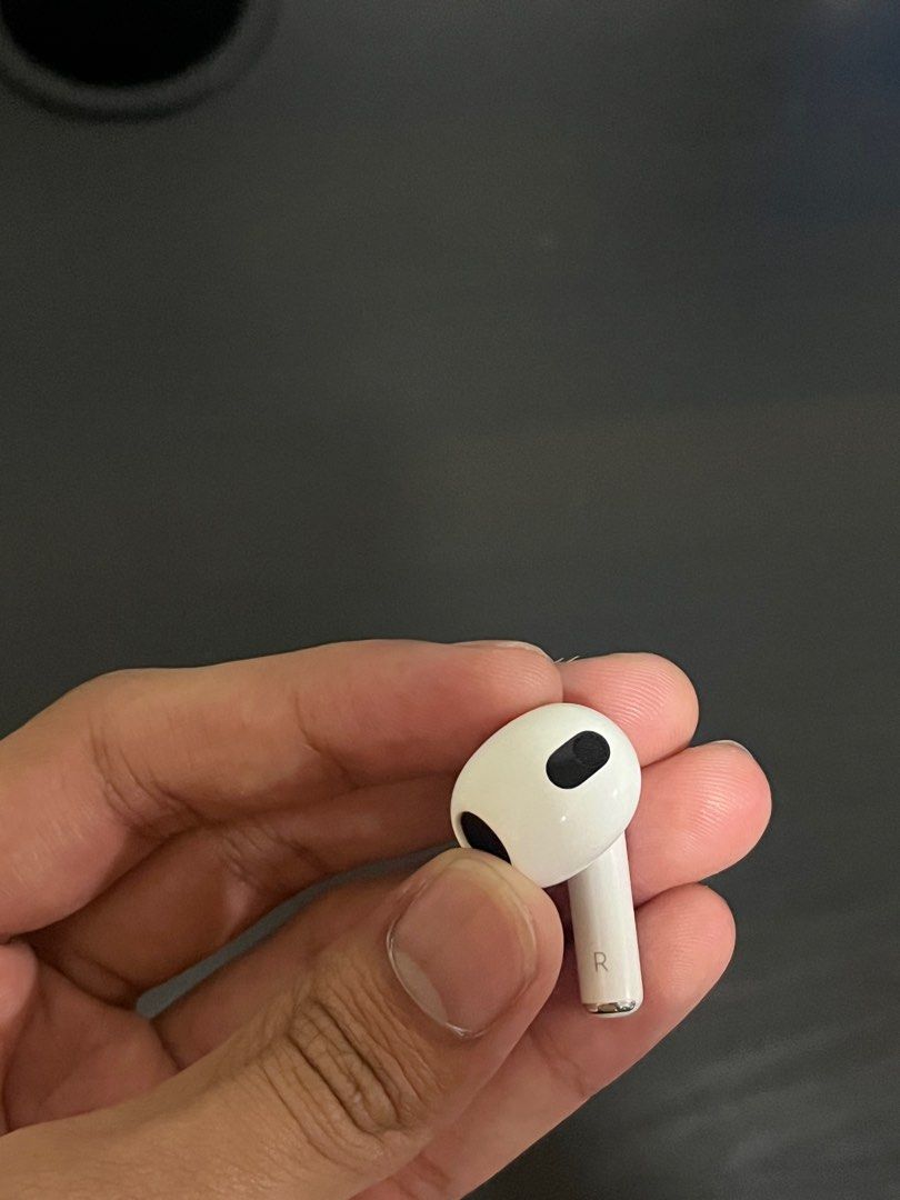 AirPod 3rd gen left bud, Audio, Earphones on Carousell