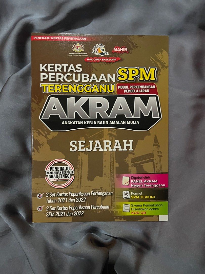 AKRAM Kertas Percubaan SPM Terengganu (Sejarah), Hobbies & Toys, Books ...