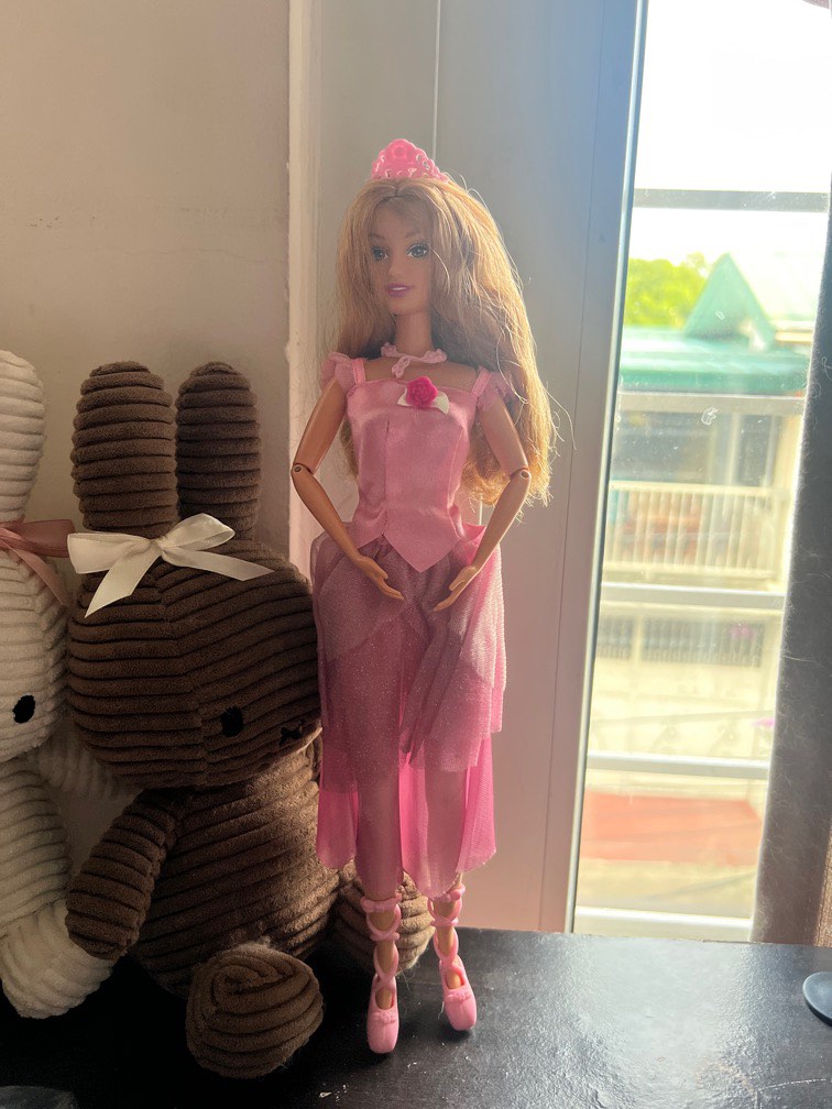 Barbie 12 dancing princess fallon, Hobbies & Toys, Toys & Games on ...