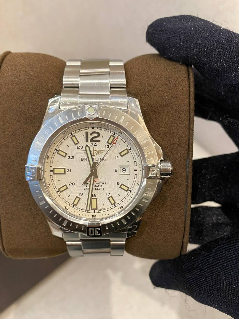 BREITLING COLT REF A17388 44MM AUTOMATIC WATCH, Luxury, Watches on Carousell
