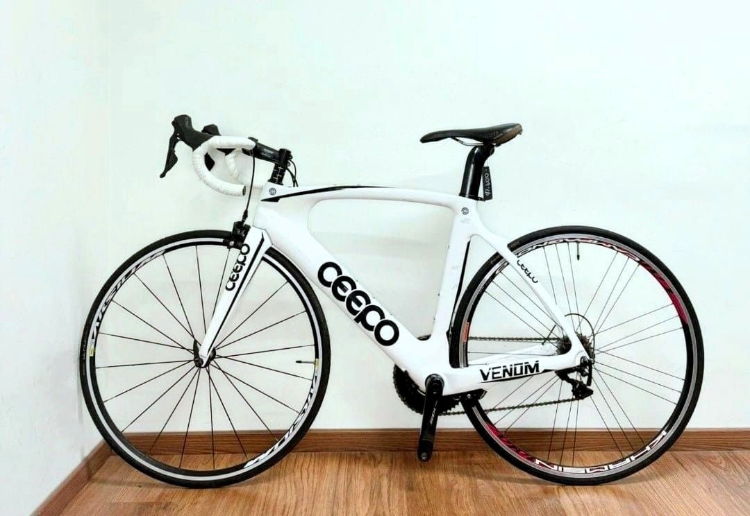 CEEPO Carbon Road Bike, Shimano 105, Sports Equipment, Bicycles & Parts ...