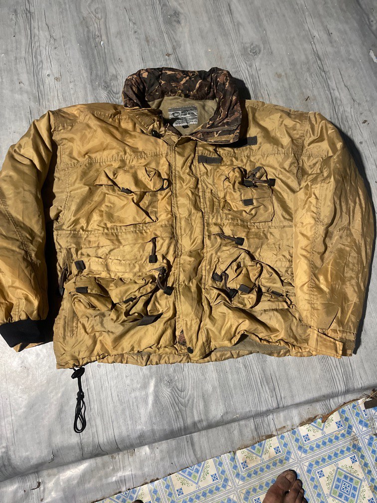 Decoon jacket, Men's Fashion, Coats, Jackets and Outerwear on Carousell