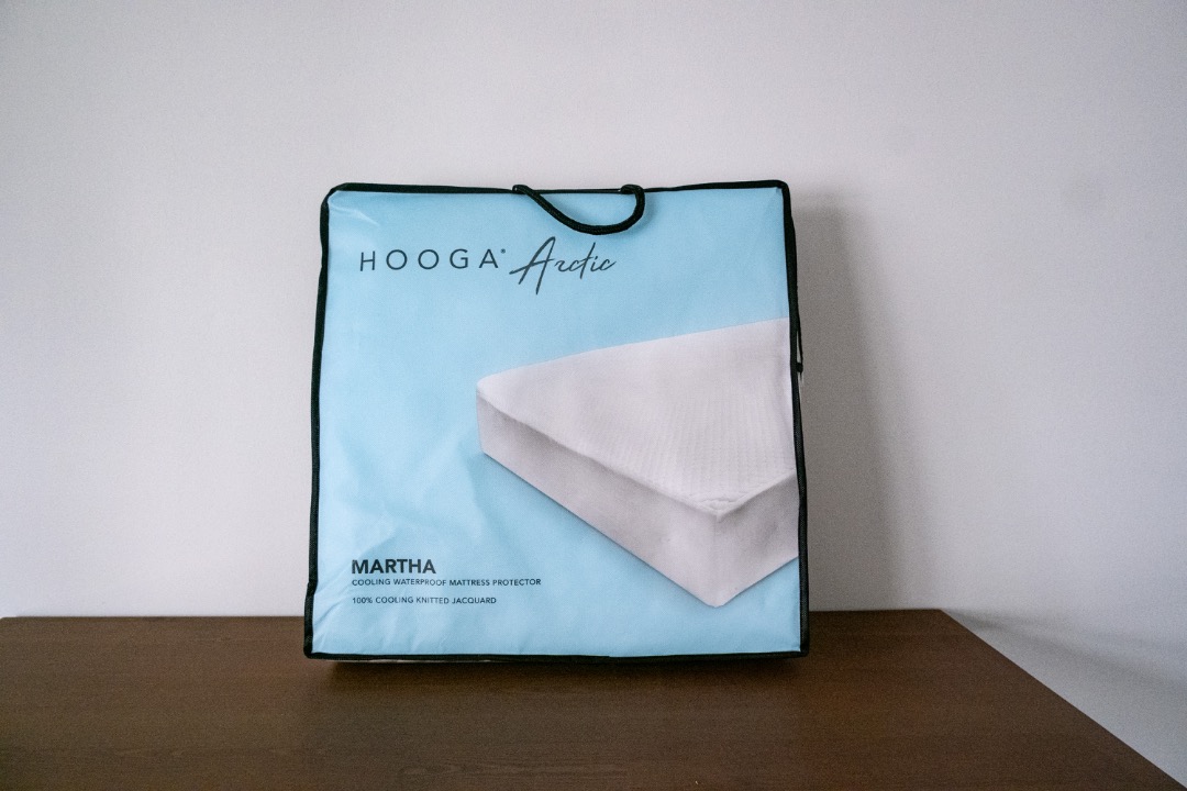 Hooga Arctic Queen-sized Mattress Protector (Martha), Furniture & Home ...