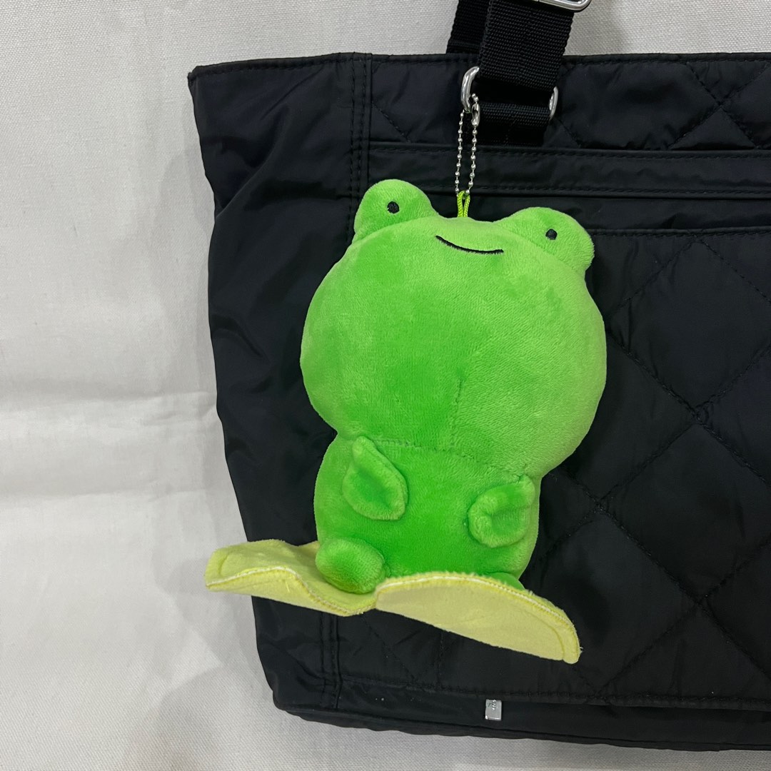 Light Green Frog on Leaf Big Plush Charm Keychain, Hobbies & Toys, Toys ...