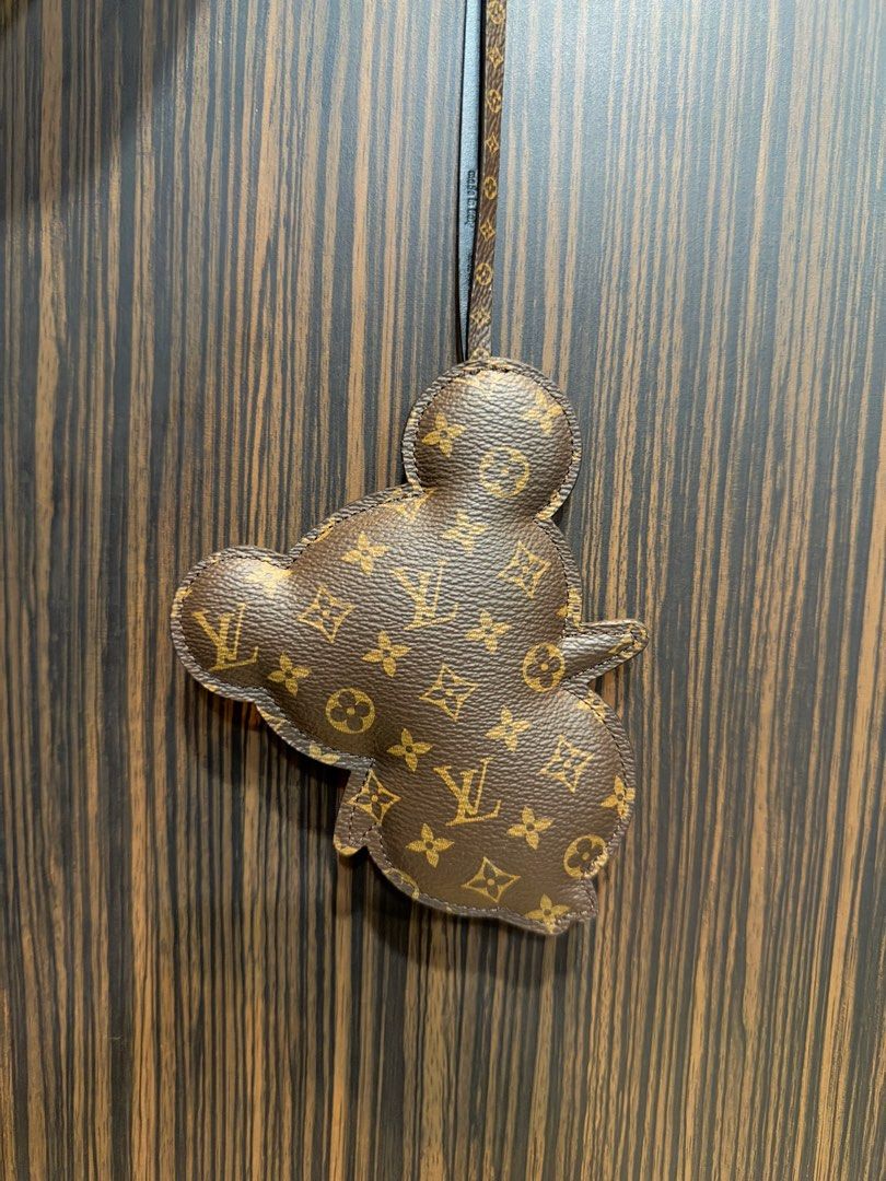 Louis Vuitton LV X Murakami Panda Bag Charm, Luxury, Accessories on ...