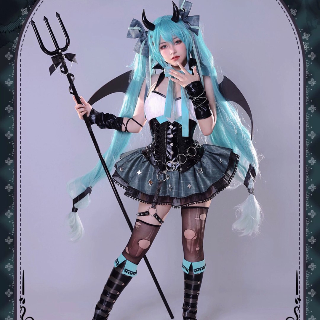 Miku Rascal Cosplay {MAEMI R}, Hobbies & Toys, Collectibles ...