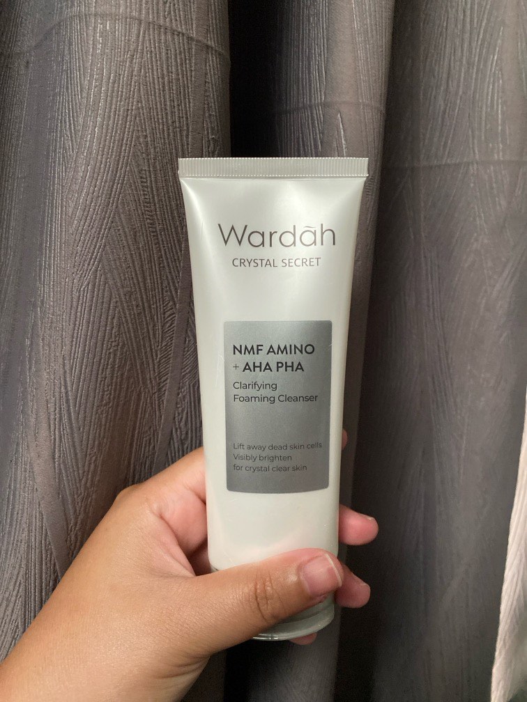 NEW! Wardah Crystal Secret NMF Amino + AHA PHA Clarifying Foaming ...