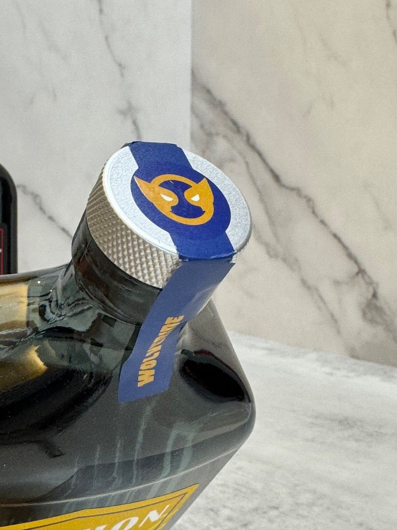 One Set Deadpool & Wolverine Limited Edition Aviation Gin 一套兩支 死侍與狼人 限量 ...