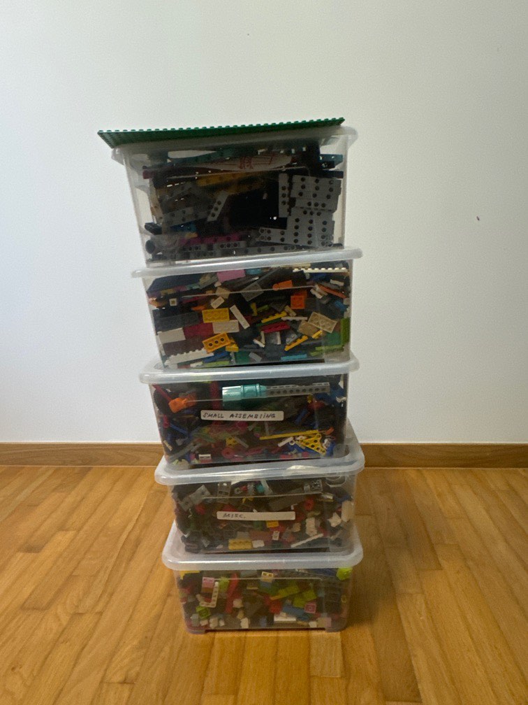Random Legos, Hobbies & Toys, Toys & Games on Carousell