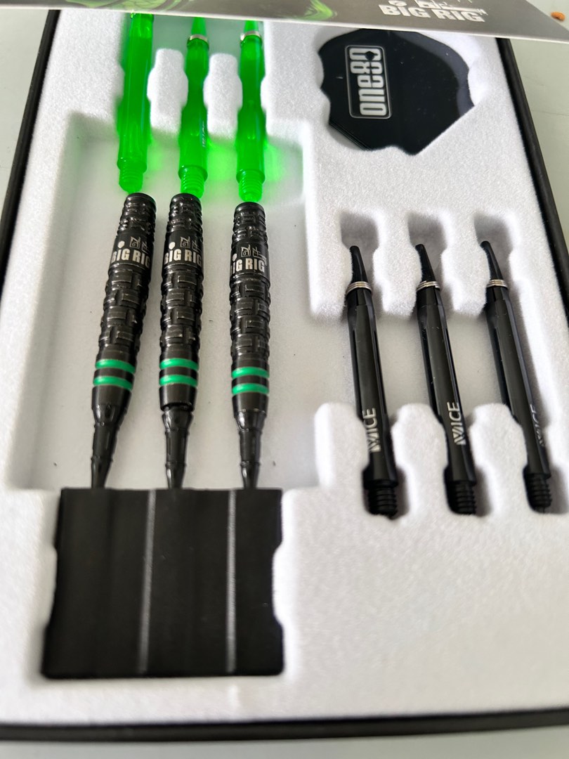 Rear weighted 18g Darts Big Rig Ben Robb, Sports Equipment, Other ...