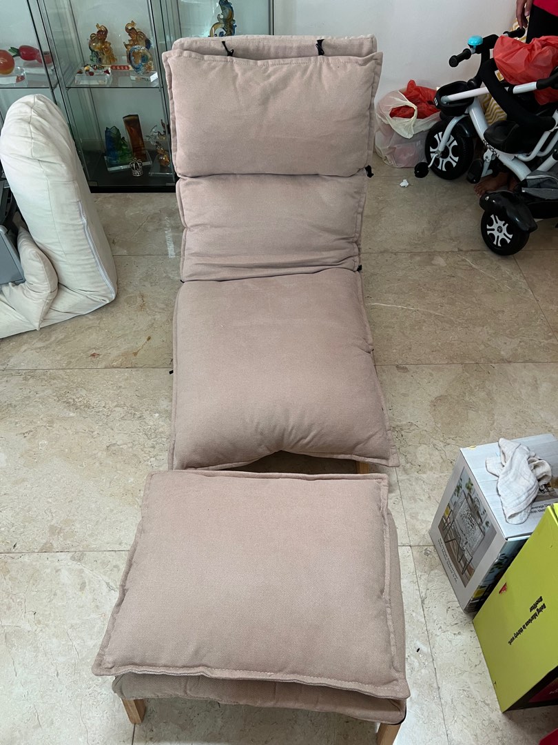 Reclinable Chair (Portable), Furniture & Home Living, Furniture, Sofas ...