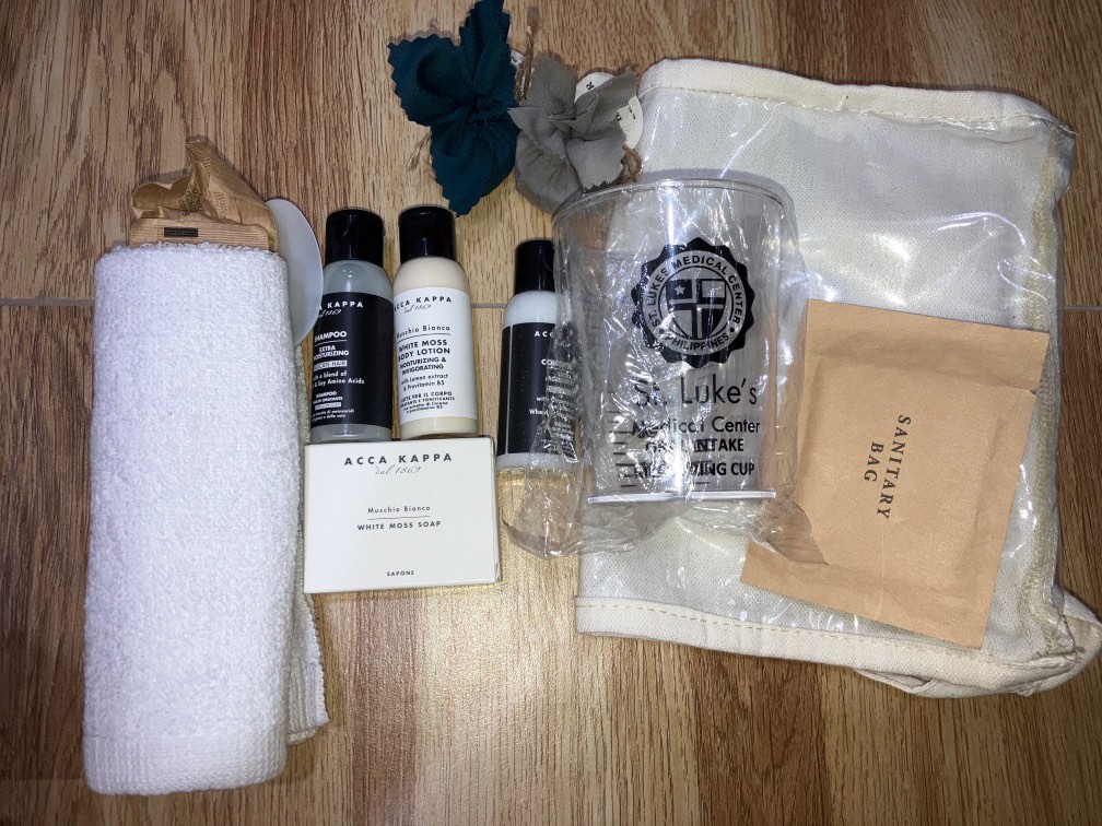 St. Lukes Hygiene kit Toiletries Travel kit Set, Beauty & Personal Care ...
