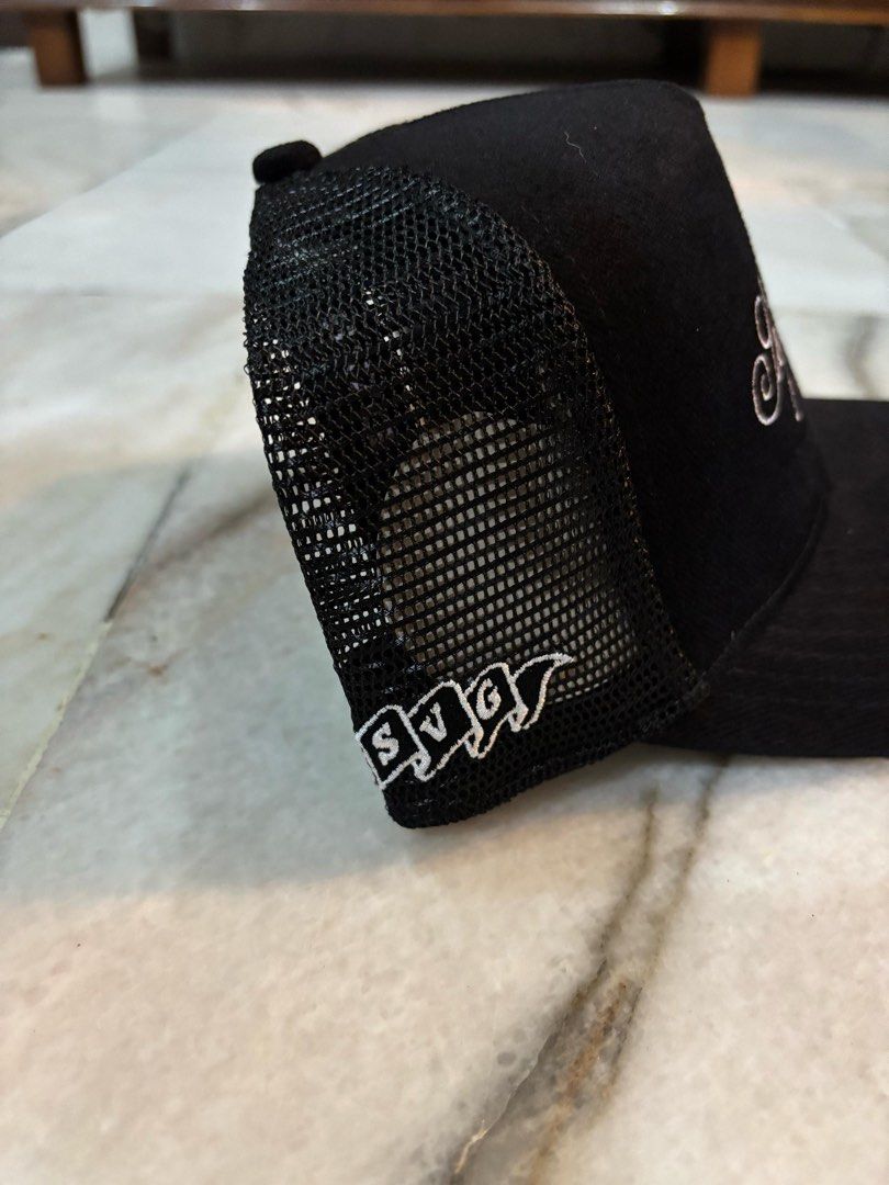 SVG CURSIVE CAP SS25, Announcements on Carousell