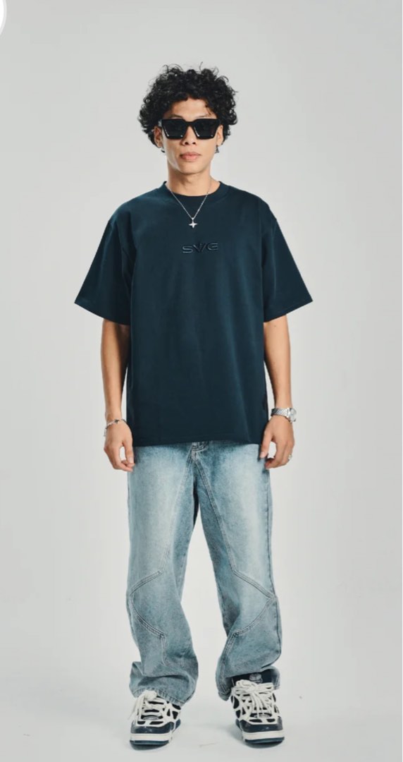 SVG VIC TEE SS25, Men's Fashion, Activewear on Carousell