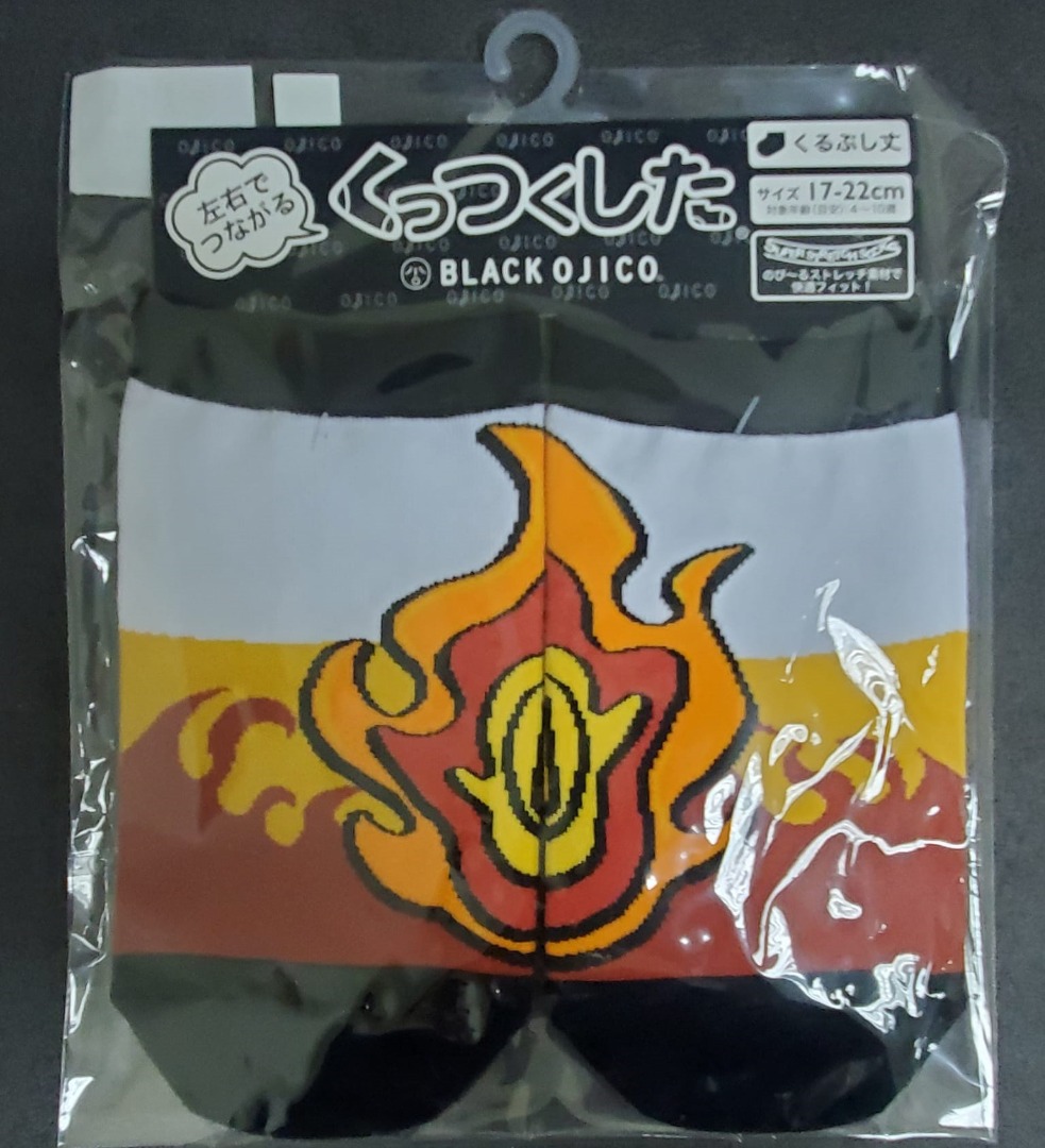 [未開封] [日版] 鬼滅之刃 BLACK OJICO 小童襪 (4-10歲) 炎柱 大哥 煉獄杏壽郎, 兒童＆孕婦用品, 嬰兒及小童流行時尚 - Carousell
