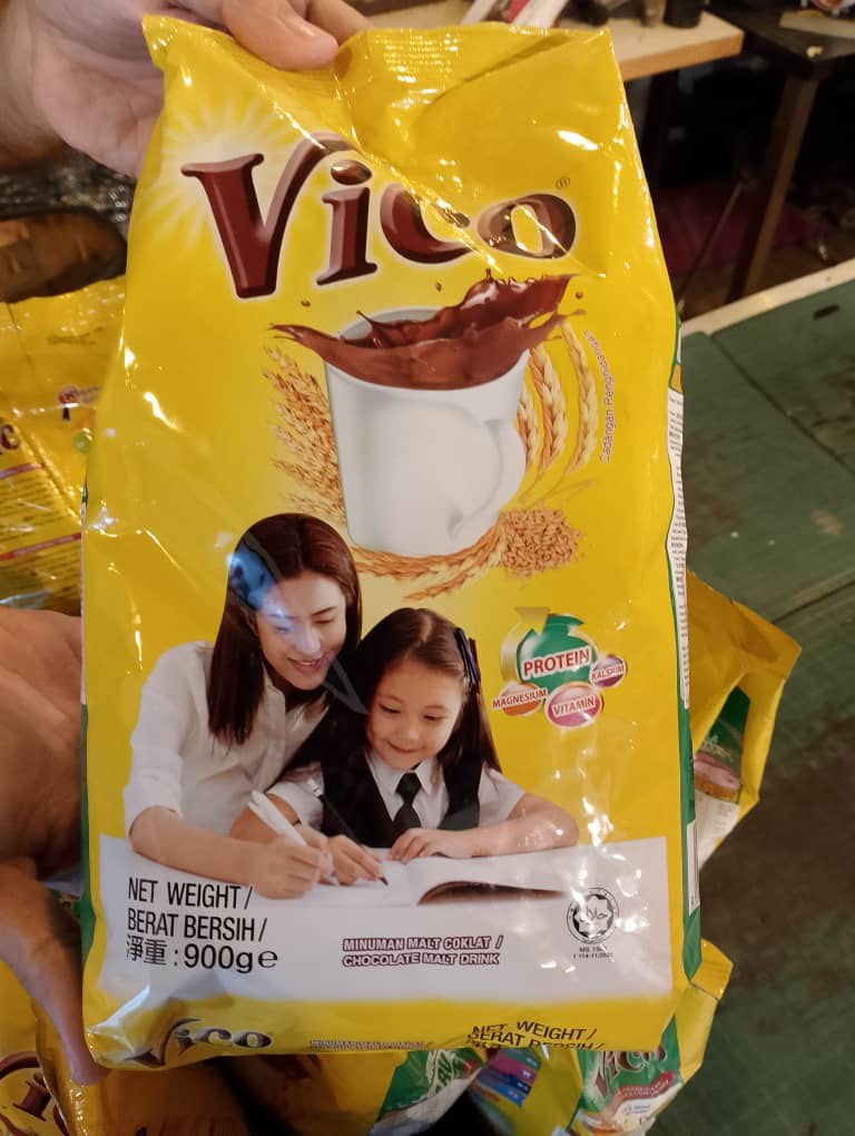 Air Vico Chocolate 900 gram, Food & Drinks, Beverages on Carousell