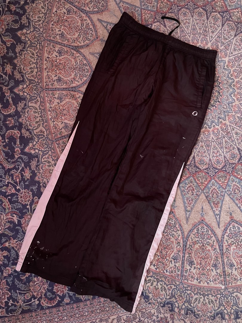 Baggy tracksuit, Men's Fashion, Bottoms, Joggers on Carousell