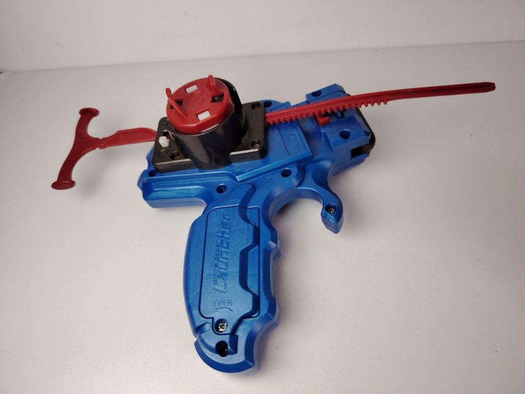 beyblade metal fight launcher, Hobbies & Toys, Toys & Games on Carousell