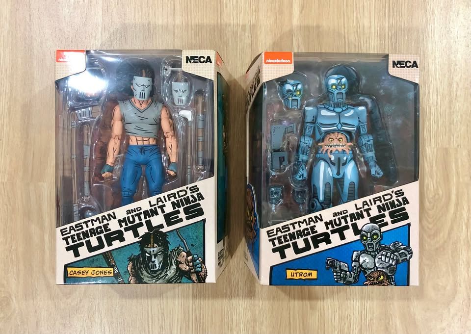 Casey Jones and Utrom/ Krang NECA TMNT Mirage Comics action figure set ...